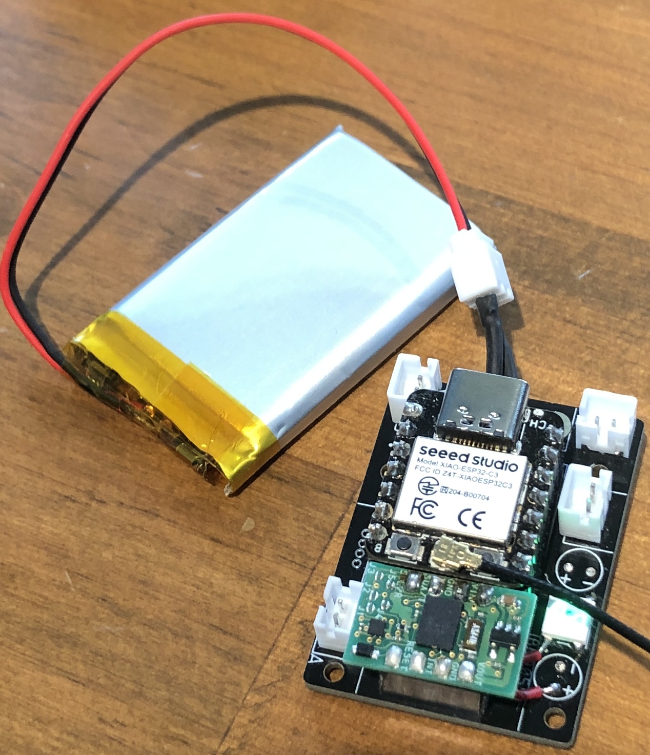 Using XIAO ESP32C3 Part 1 (Battery, Bluetooth) - 趣味的ロボット研究所