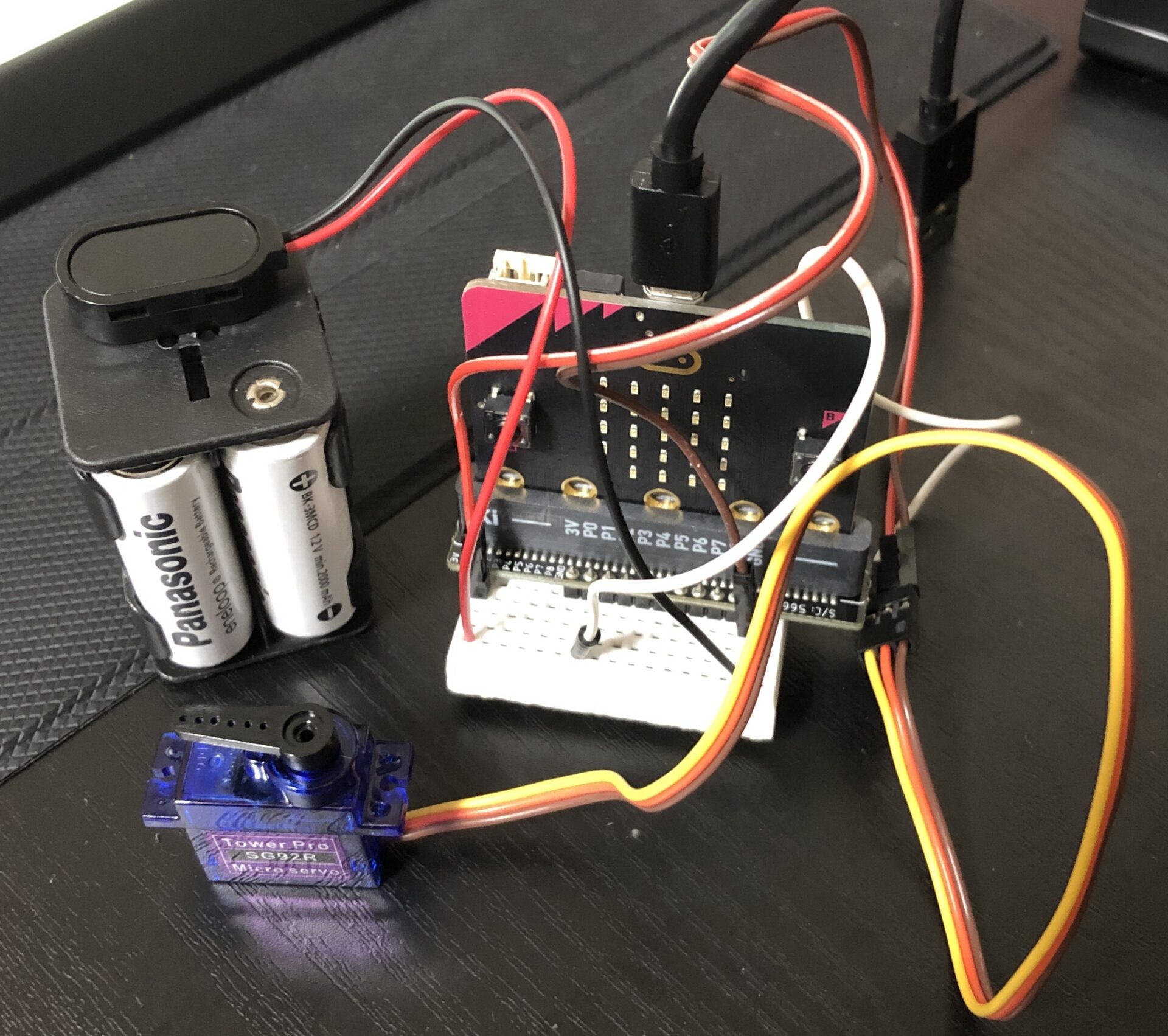 micro:bitを使ってみる その2（Make Codeでの開発、サーボモータの制御） | 趣味的ロボット研究所